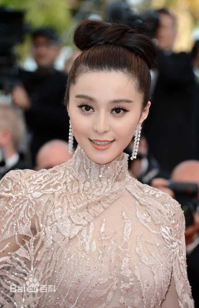 范冰冰(Fan Bingbing)红毯照片002壁纸壁纸-万佳直播吧