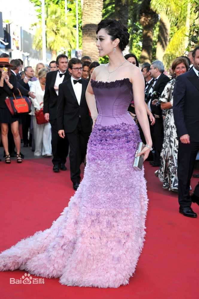 范冰冰(Fan Bingbing)红毯照片002壁纸壁纸-万佳直播吧