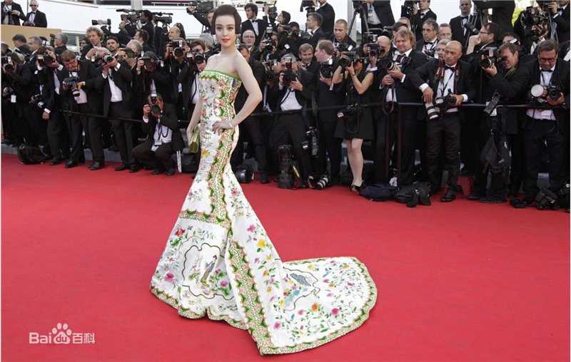 范冰冰(Fan Bingbing)红毯照片002壁纸壁纸-万佳直播吧