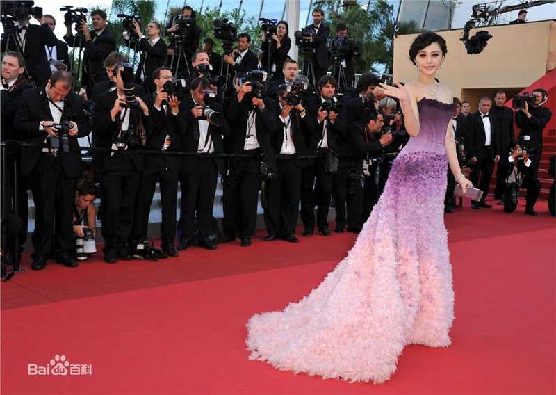 范冰冰(Fan Bingbing)红毯照片002壁纸壁纸-万佳直播吧