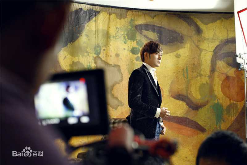 高清焦恩俊(Vincent Chiao)在专辑《EP》、《文森特先生》图册中的图册-万佳直播吧