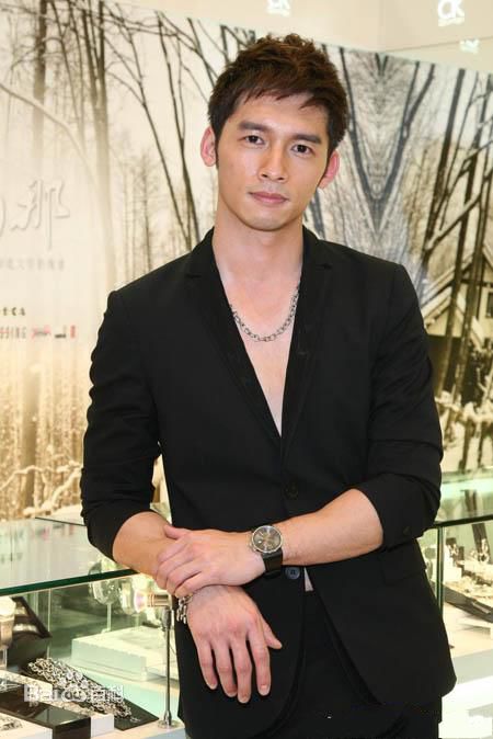 温升豪(James Wen)多面素颜照壁纸-万佳直播吧