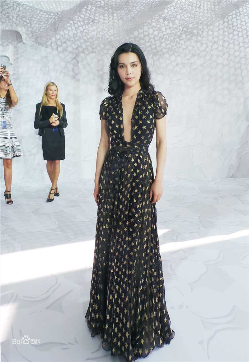 韩丹彤(dan tong Han)纽约时装周图片图集-万佳直播吧