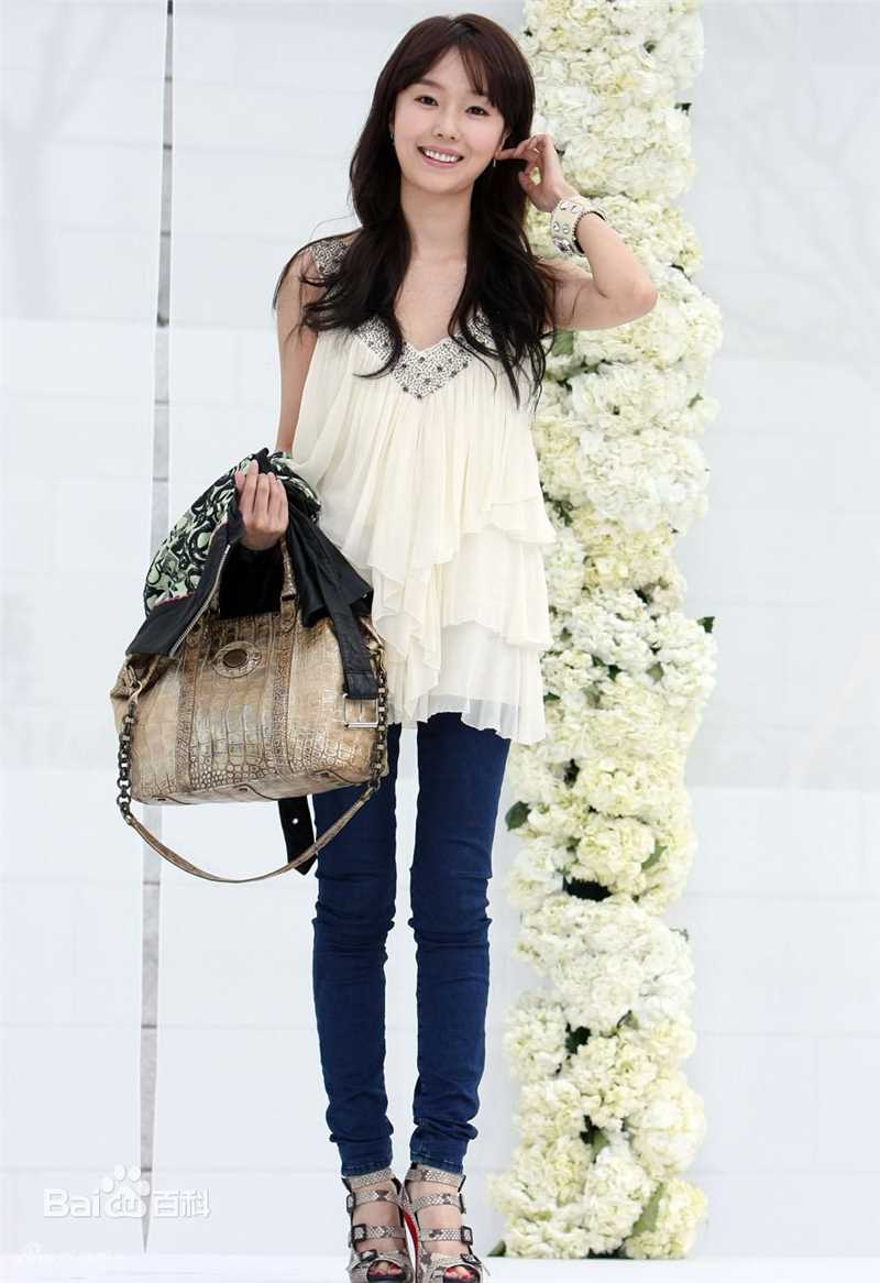 高清李贞贤(Lee Jung Hyun、 、AVA)精彩图册-万佳直播吧