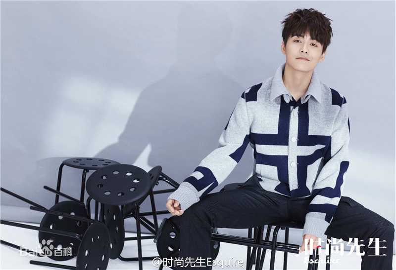 最新马天宇(Ray Ma)在《时尚先生Esquire》中的壁纸-万佳直播吧