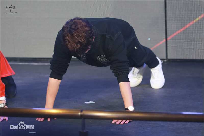 马天宇(Ray Ma)百度明星感恩季图片图册-万佳直播吧