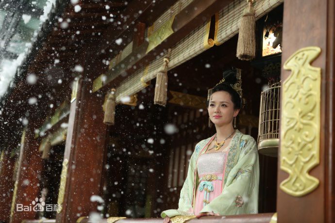 最新邓莎(Deng Sha)在《孤芳不自赏》张贵妃中的壁纸-万佳直播吧