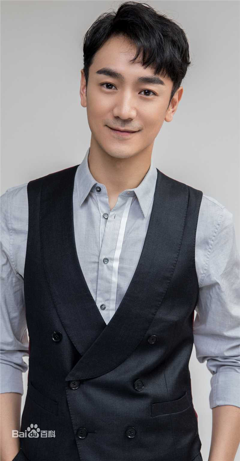 高清林佑威(Lin Youwei)性感图片-万佳直播吧