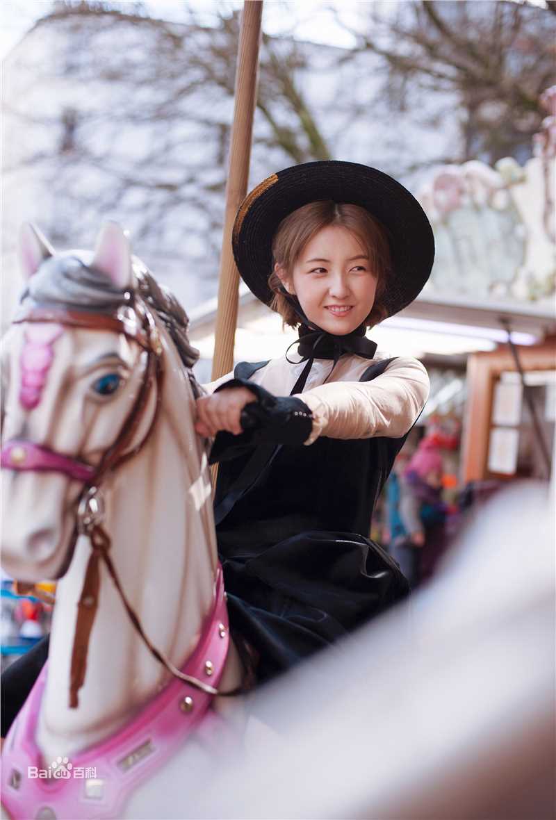 张子枫(Wendy Zhang)2017巴黎时装周生活照-张子枫(Wendy Zhang)2017巴黎时装周生活照相册-万佳直播吧