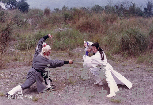 徐少强(Norman Chui)拍戏间隙生活照-万佳直播吧