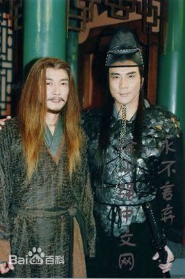 徐少强(Norman Chui)拍戏间隙生活照-万佳直播吧