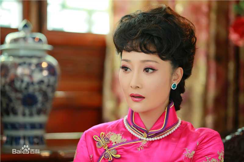 蒋林静(Jiang Linjing)年代造型性感图片图集-万佳直播吧