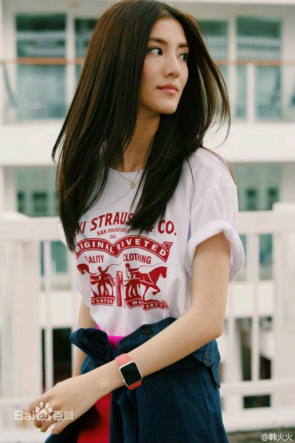 吴千语(Karena Ng)街拍图片图册-万佳直播吧