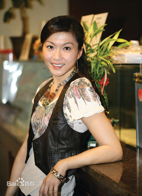 最新叶子菁(Leslie Yip)壁纸-万佳直播吧