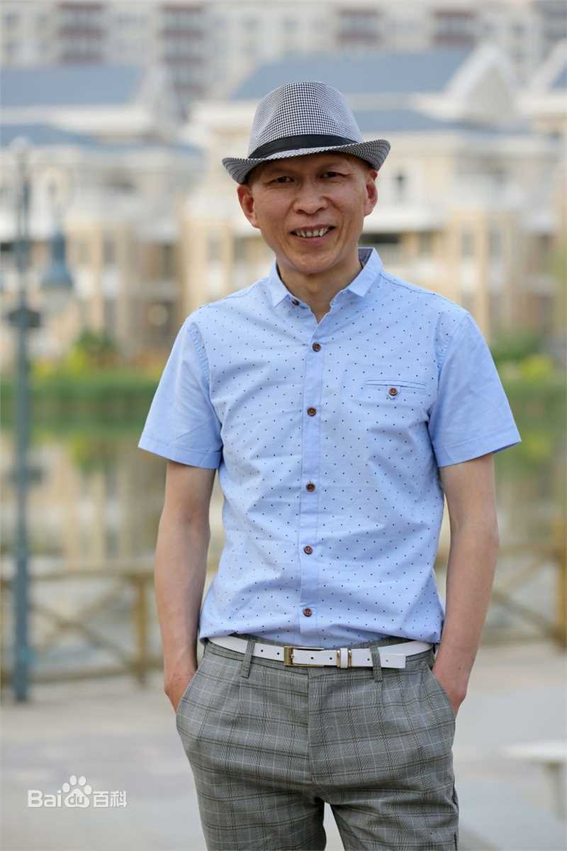 李明(Ming Li)著名影视演员生活照图册-万佳直播吧