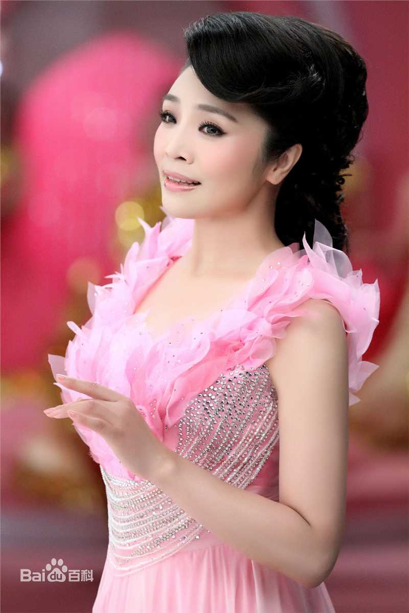 精选李丹阳(Li Dan Yang)在《好起来》MV中的图册-万佳直播吧