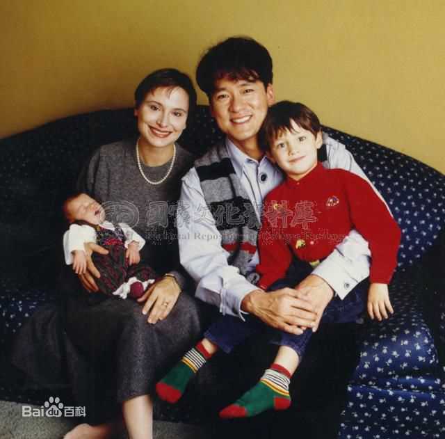 周华健(Emil Wakin Chau)合照生活照-万佳直播吧