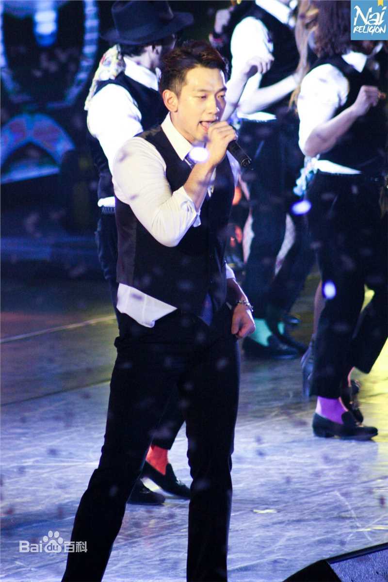 郑智薰(英文名:Rain 韩文名： 罗马拼音：Jung Ji Hoon)Rain Effect Show性感图片图集-万佳直播吧