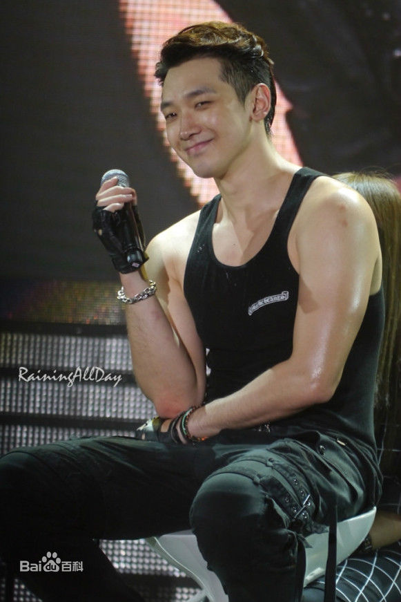 郑智薰(英文名:Rain 韩文名： 罗马拼音：Jung Ji Hoon)Rain Effect Show性感图片图集-万佳直播吧