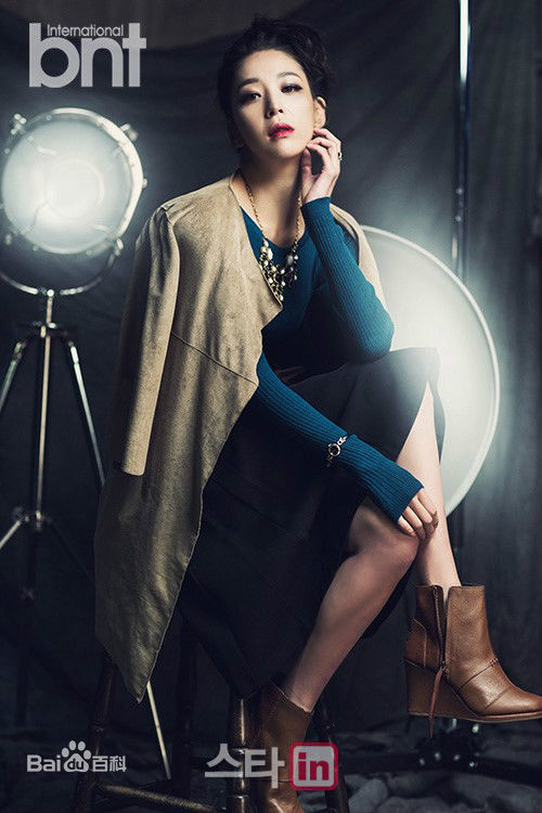 韩高恩(/Han Go Eun)成熟魅力图册-万佳直播吧