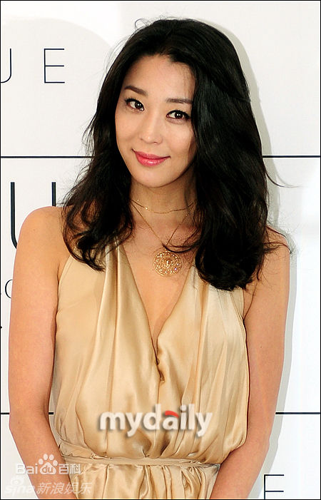 韩高恩(/Han Go Eun)精彩图册-万佳直播吧