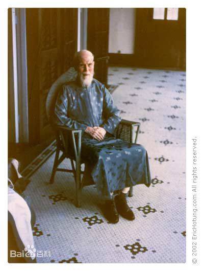 何启东(Robert HoTung Boan)何东素颜照壁纸-万佳直播吧