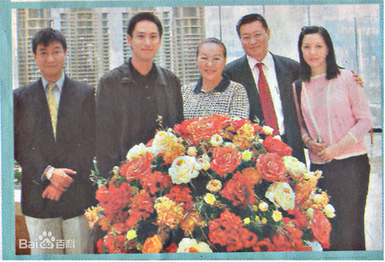 徐枫(Feng Hsu)息影后的生活照性感图片壁纸-万佳直播吧