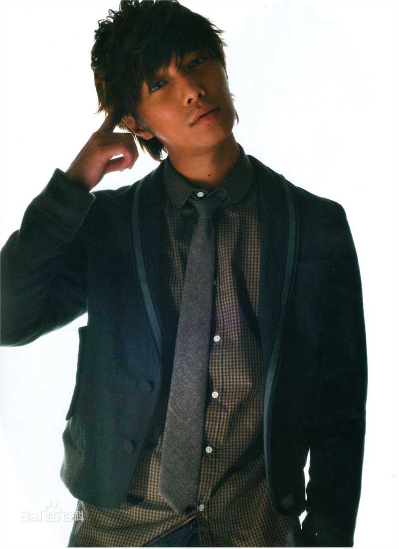 成宫宽贵(成宮寛貴（Hiroki Narimiya、なりみや ひろき）)杂志摄影照片-万佳直播吧