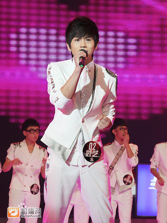 精选武艺(Philip Wu/Philip Lau)在《快乐男声》比赛中的图册-万佳直播吧