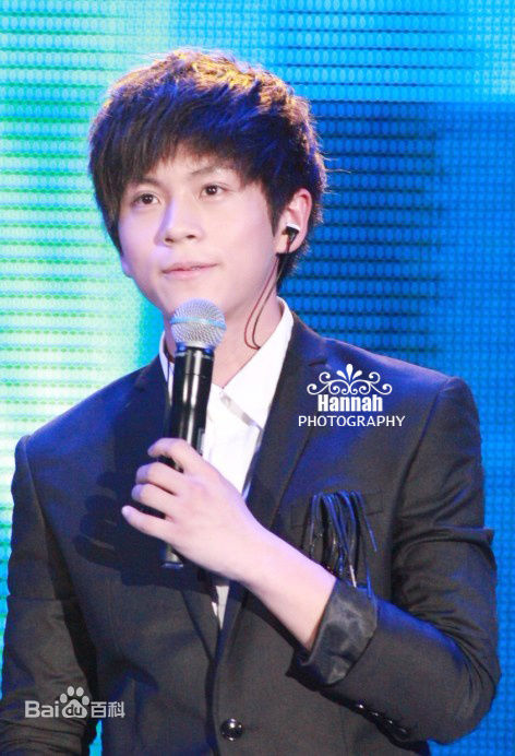 武艺(Philip Wu/Philip Lau)录制节目图集前后照片-万佳直播吧