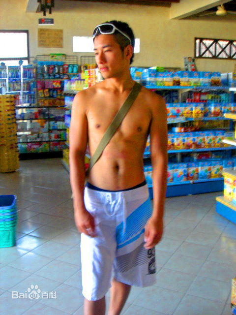 周孝安(Kurt Chou)生活照生活照-周孝安(Kurt Chou)生活照生活照相册-万佳直播吧