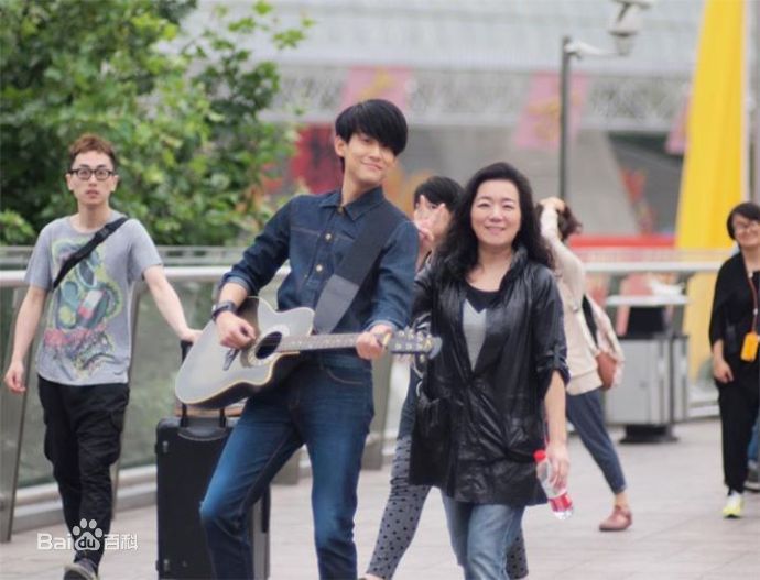 陈乃荣(Nylon Chen)在《春》中的-万佳直播吧