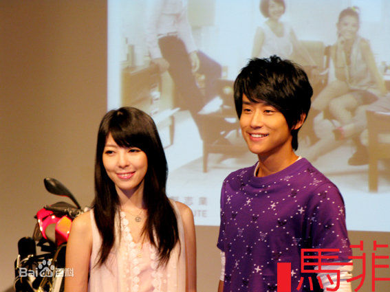 陈乃荣(Nylon Chen)女王不下班性感图片图集-万佳直播吧