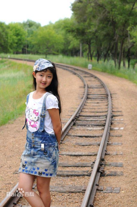 方圆(Fiona Fang)最全外景壁纸-万佳直播吧