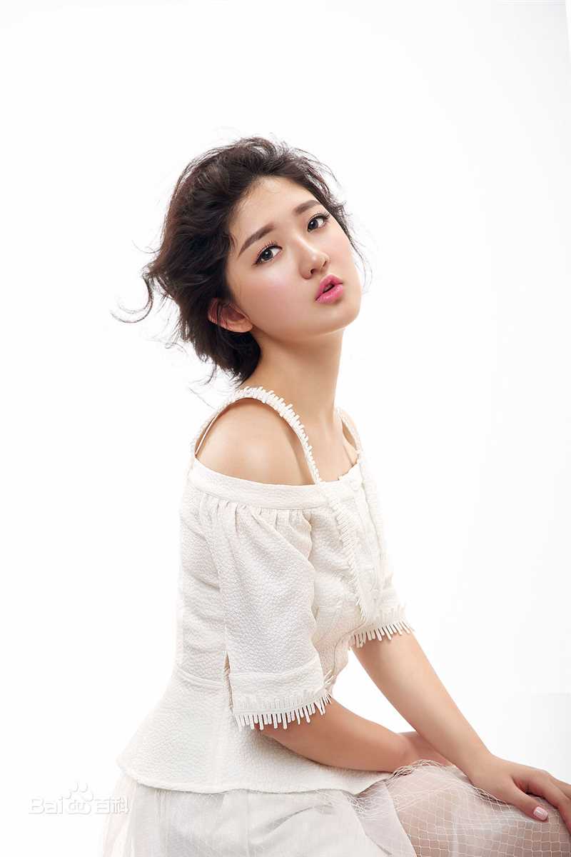 方圆(Fiona Fang)最全壁纸-万佳直播吧