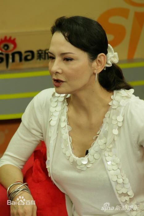 席曼宁(Man-Ning Si（Li Shuk Fan）)做客新浪访谈图册-万佳直播吧