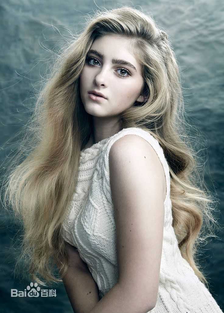 薇洛·西尔德斯(Willow Shields)生活照-万佳直播吧
