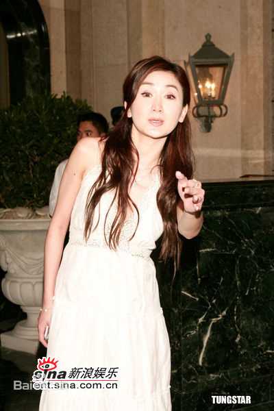 卢敏仪(LO MAN YEE)照-卢敏仪(LO MAN YEE)最优质照-万佳直播吧