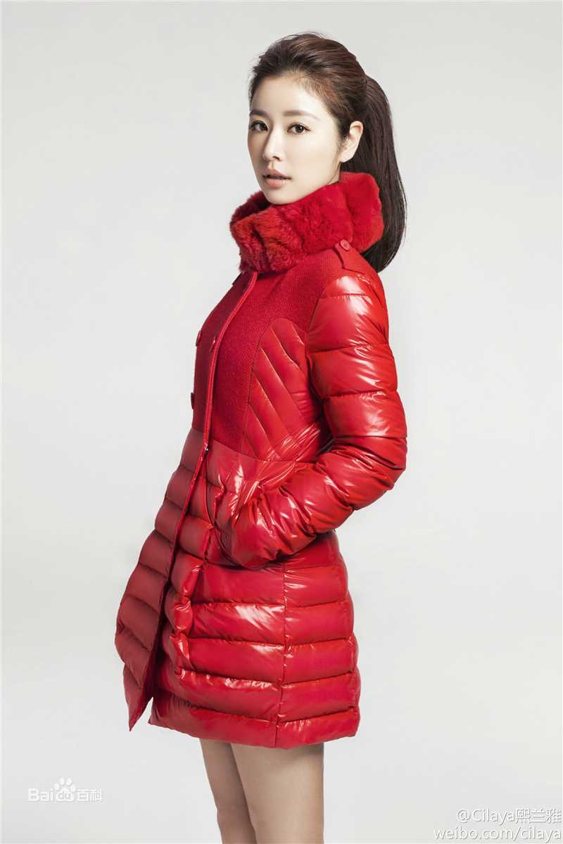 林心如(Ruby Lin)代言-熙兰雅羽绒服图册-万佳直播吧