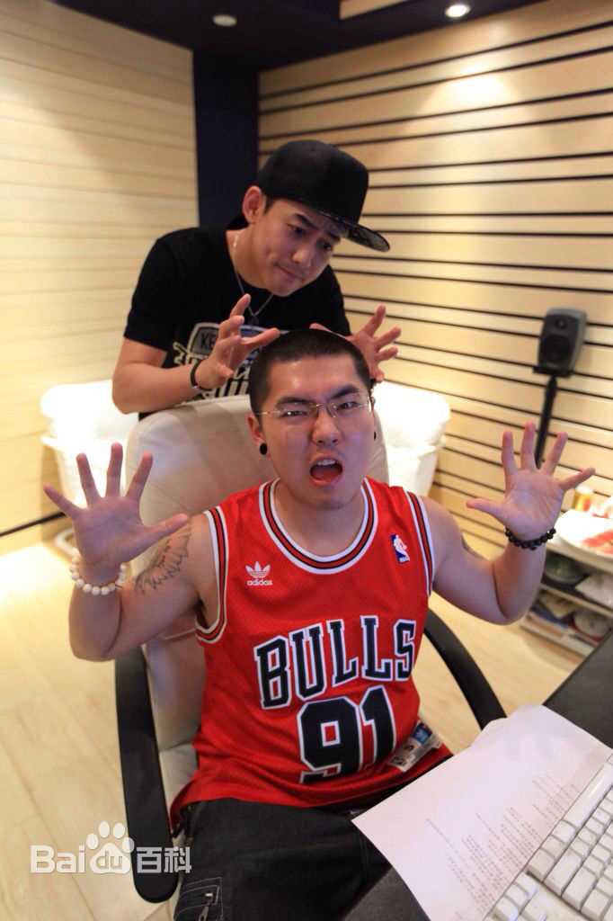 苏醒(Allen Su)生活照图片图集-万佳直播吧