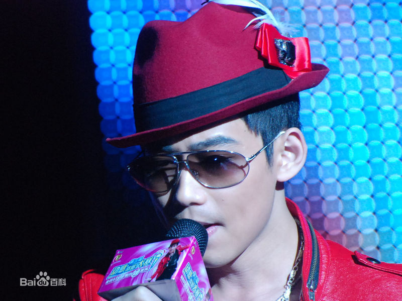 苏醒(Allen Su)广告代言素颜照壁纸-万佳直播吧