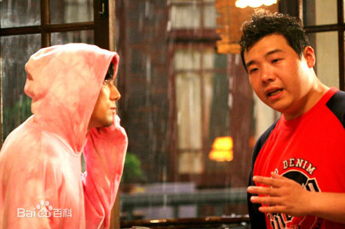 冯粒（冯砾）(Daniel Feng)出演电影作品《高兴》剧照-万佳直播吧