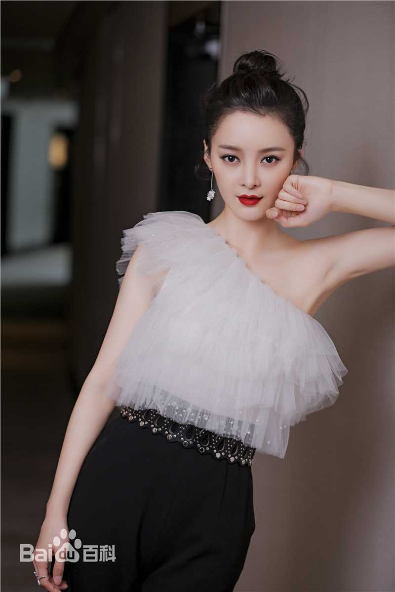 王瑞子高清日常图集-万佳直播吧