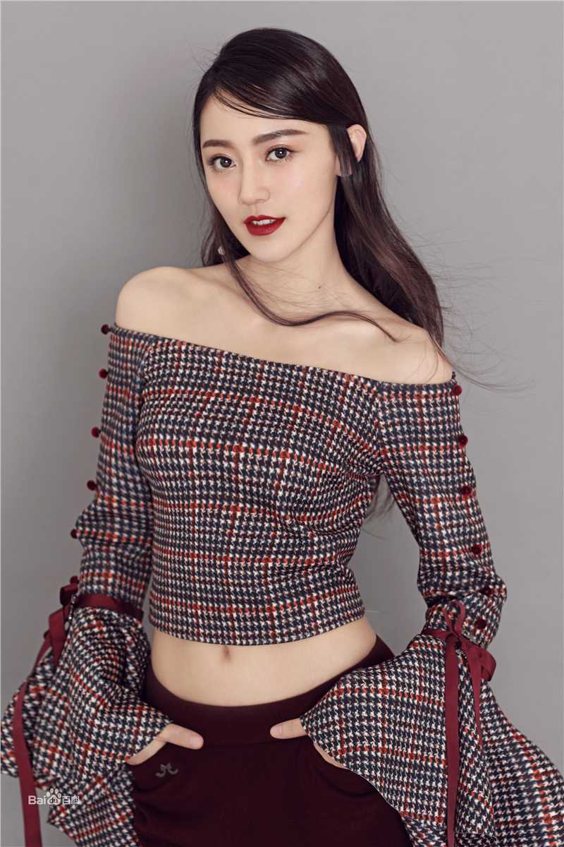 最新黄梦莹(Maggie Huang)性感图片-万佳直播吧