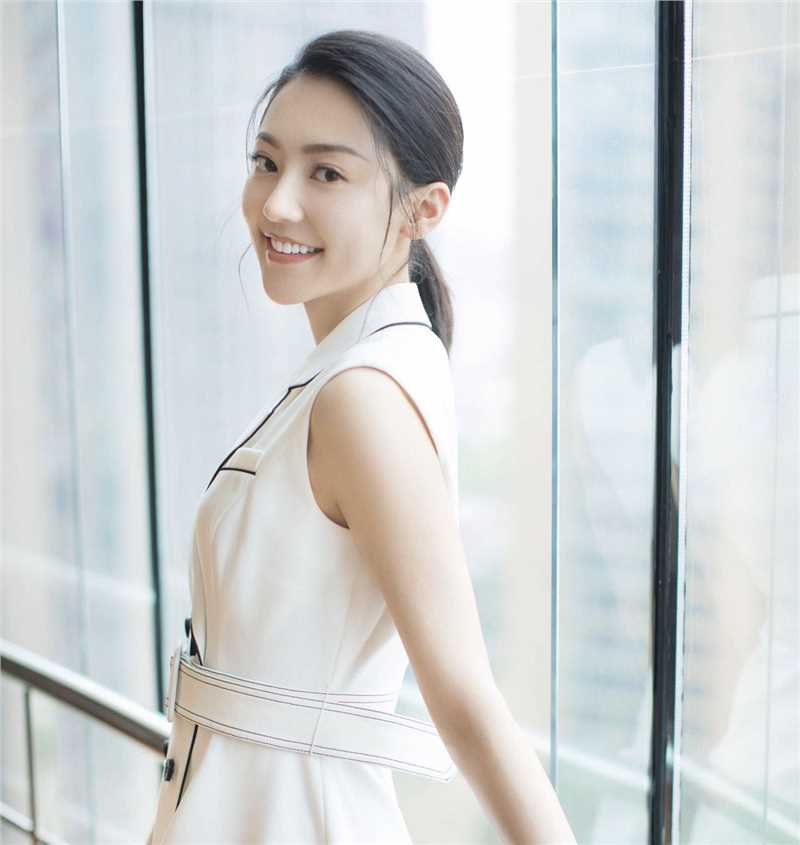 最新黄梦莹(Maggie Huang)性感图片-万佳直播吧