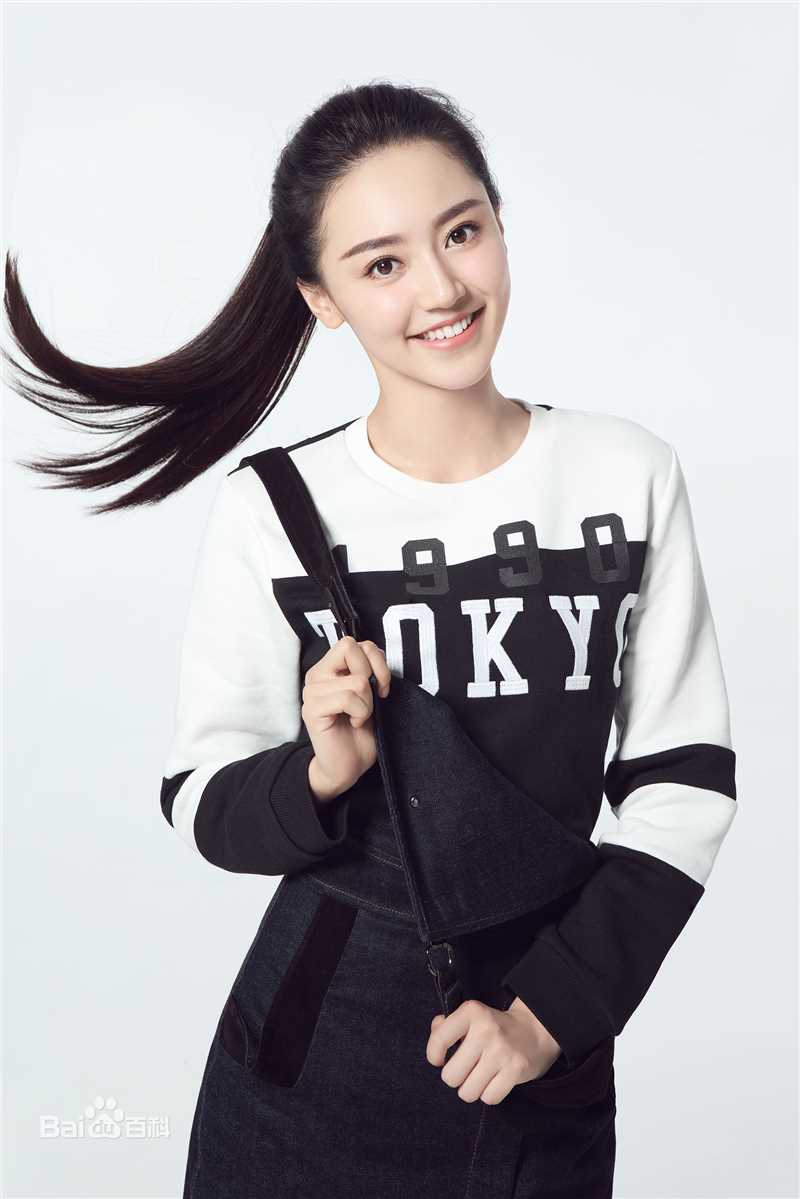 最新黄梦莹(Maggie Huang)性感图片-万佳直播吧