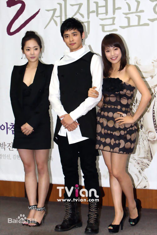 精选洪雅凛(/Hong A Reum)在《给你所有》中的图册-万佳直播吧