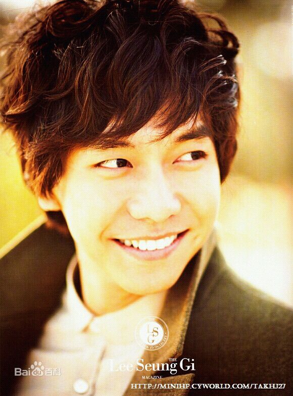 李昇基(Lee Seung Gi、イ·スンギ)高清杂志图集-万佳直播吧