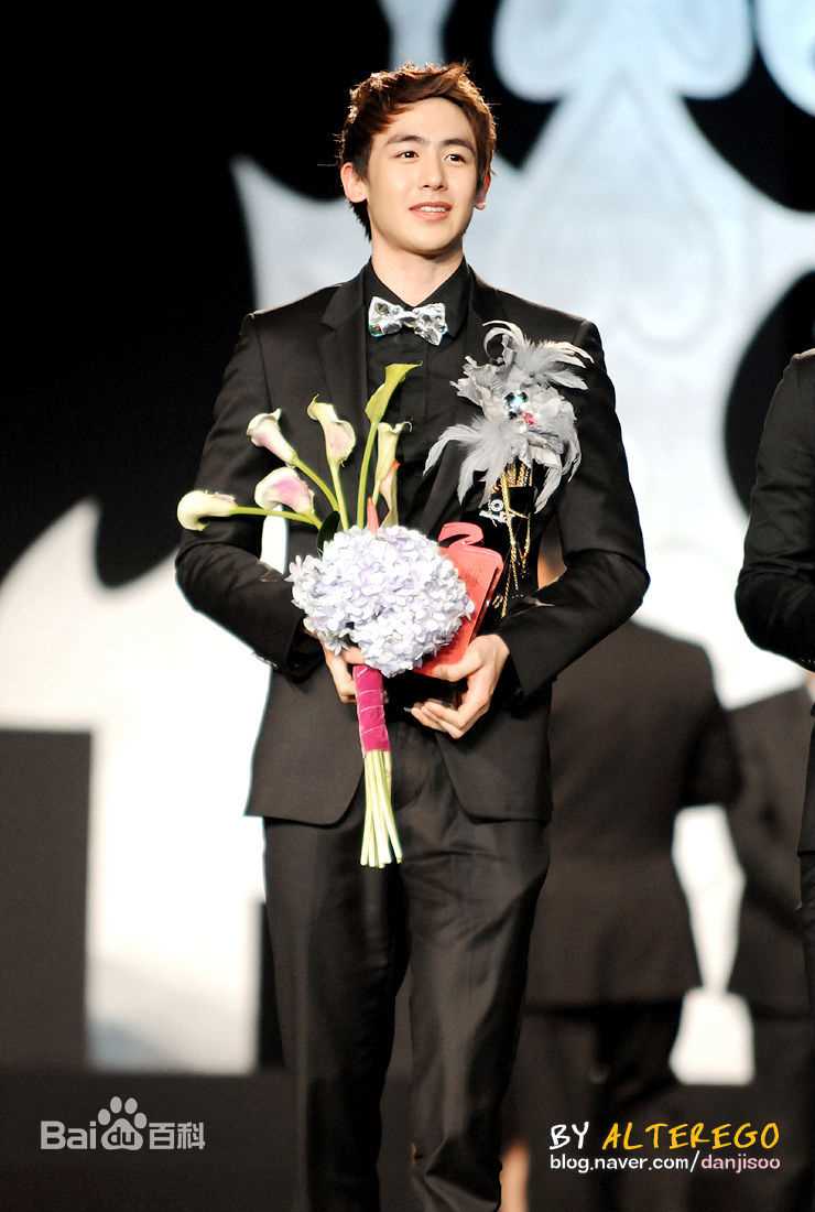 尼坤(Nichkhun Buck Horvejkul)101122 The Korea Jewelry Awards图片图集-万佳直播吧