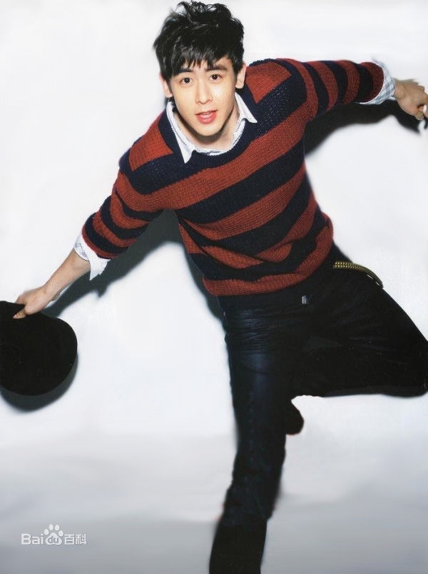 尼坤(Nichkhun Buck Horvejkul)2012壁纸壁纸-万佳直播吧